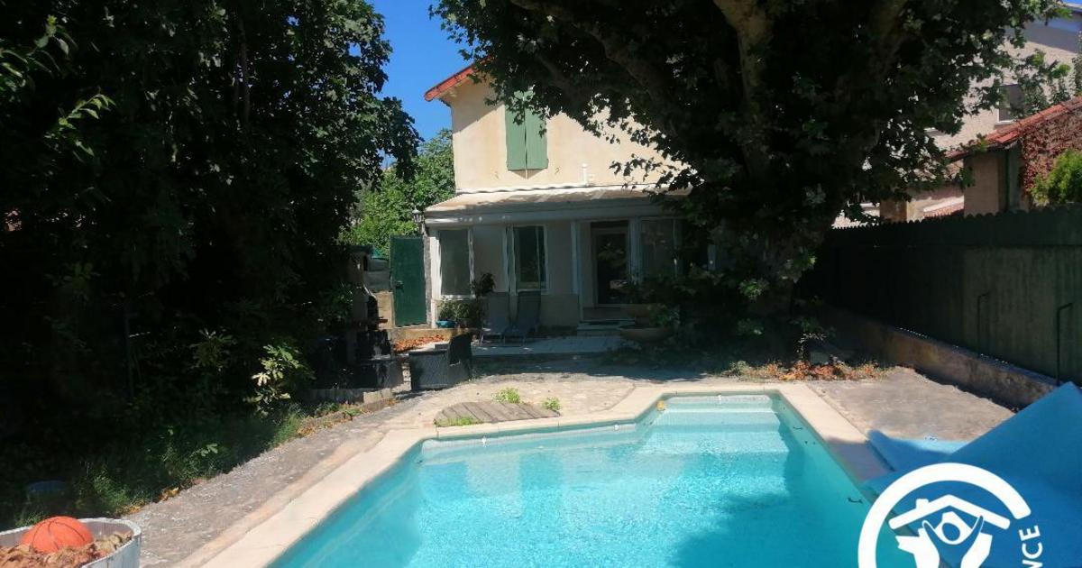 Gîte - Les Grands Jardins - VIOLES, Provence-Alpes-Côte d'Azur | Gîtes ...