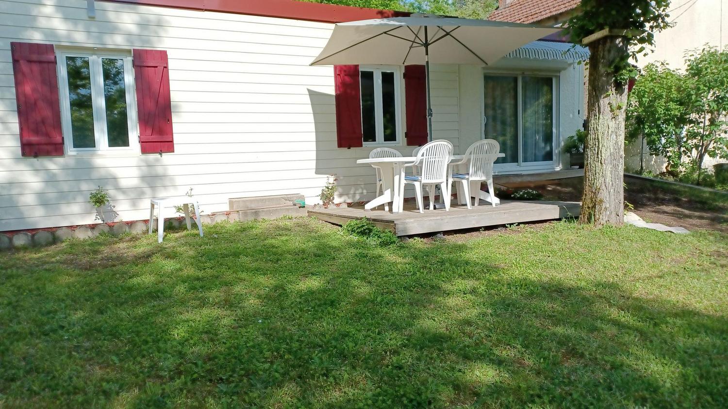 Gîte - Les Volets Rouges - Le Menoux, Centre-Val de Loire | Gîtes de ...